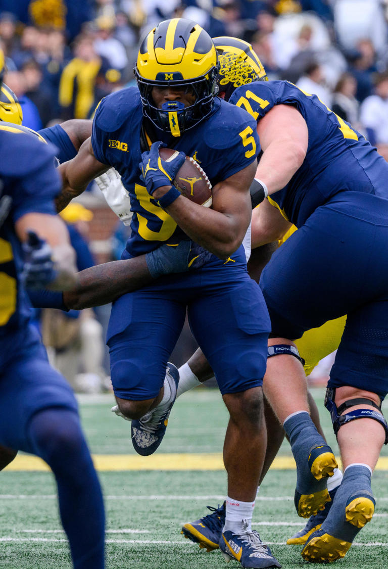Michigan spring game: Young players get their turn in spotlight