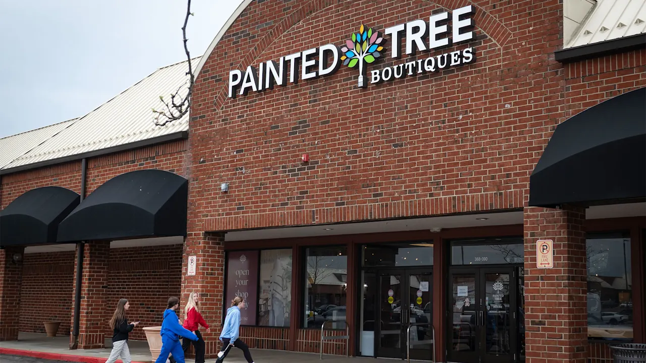 An Etsy-style retail chain abruptly closed all of its stores, leaving ...