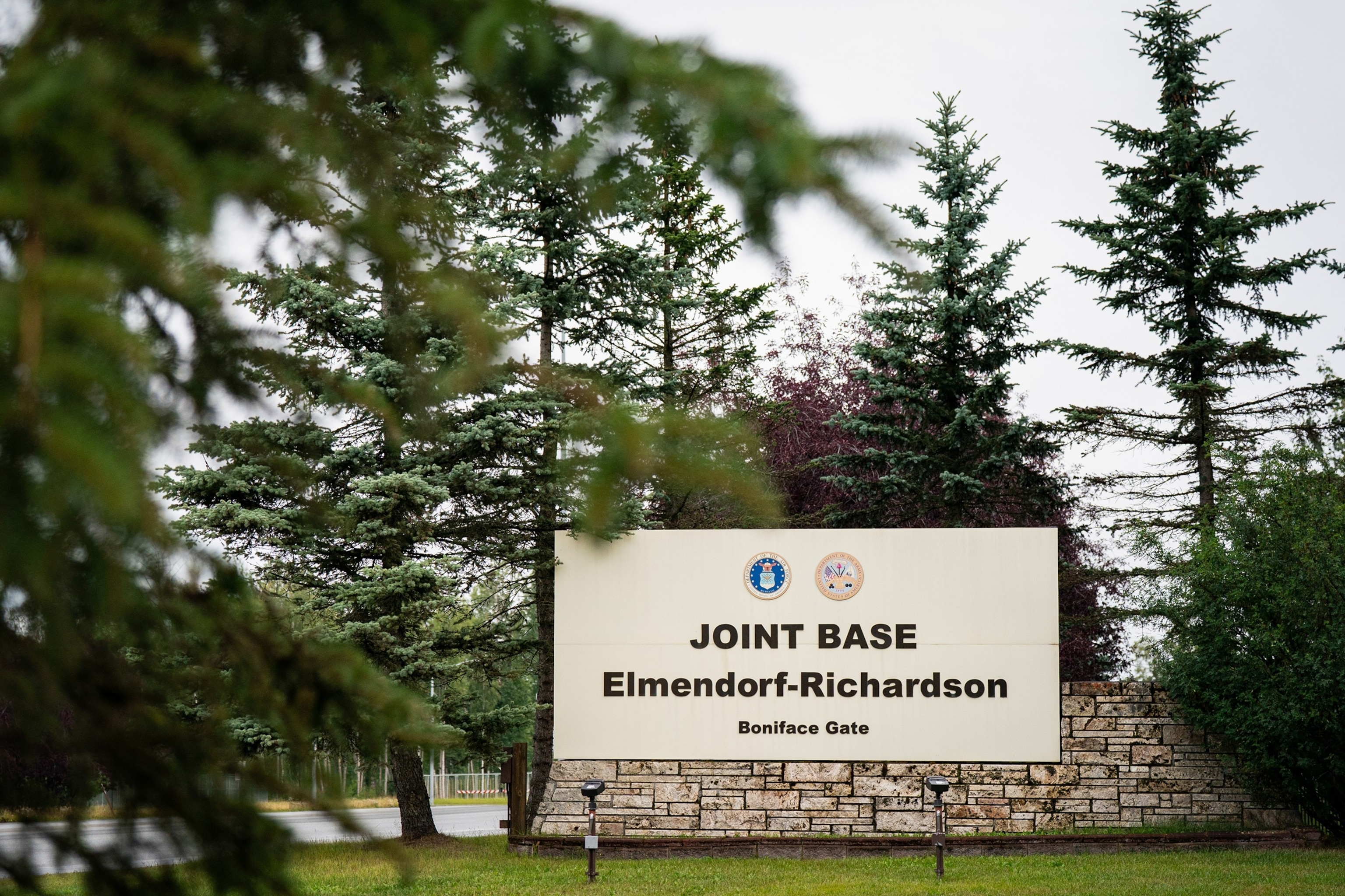 2 soldiers in Alaska seriously injured in bear attack during training ...