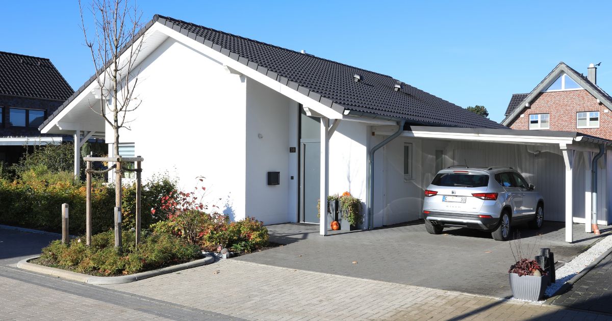 Carport, abri de voiture : ce que vous devez absolument déclarer avant ...