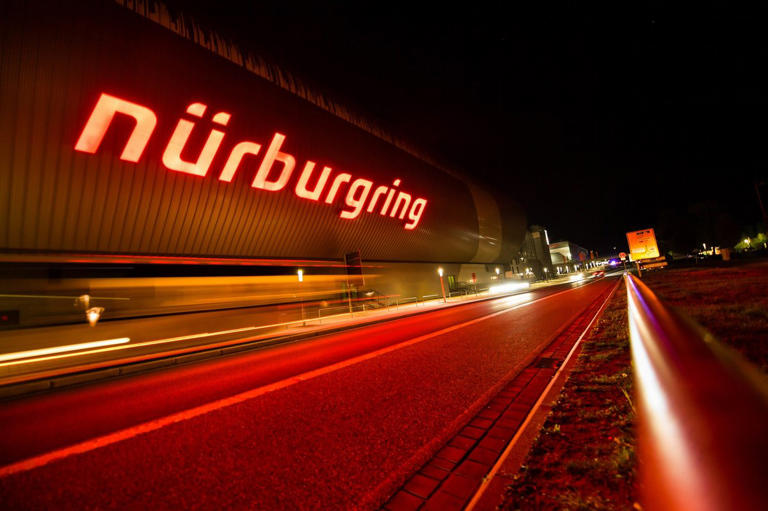 Driver dies following multi-car crash in Nürburgring 24h qualifiers race