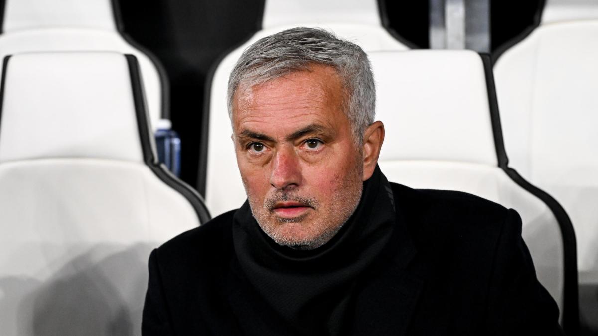 Mourinho: "Real? Nessuno mi ha parlato, ve lo posso garantire"