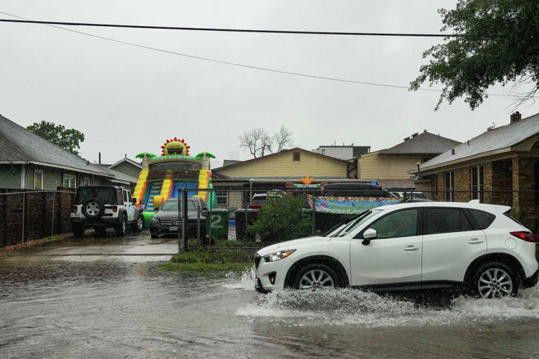 Stretch of I-10 closed after heavy rains flood parts of Houston's East End
