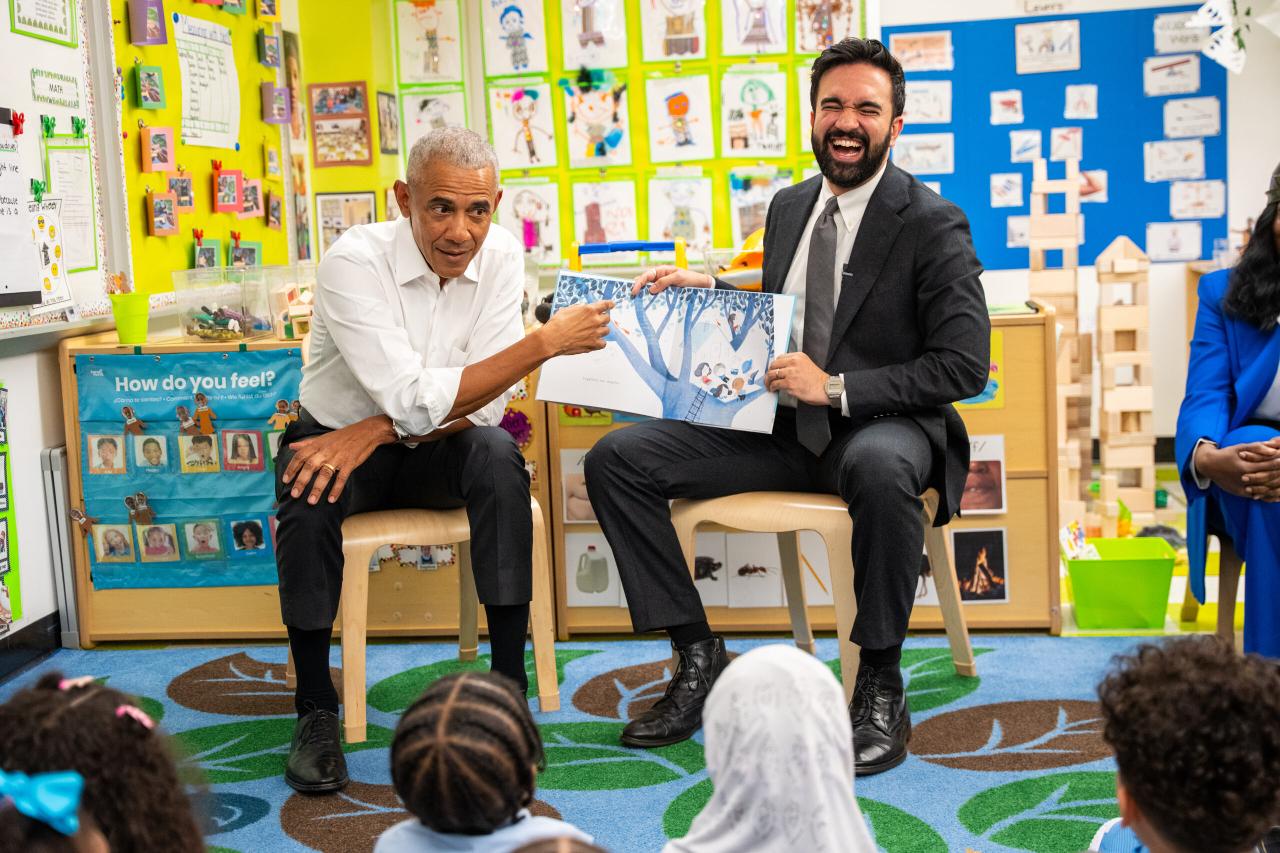 Watch: Obama and Mamdani team up — to sing ‘Wheels on the Bus’ to ...