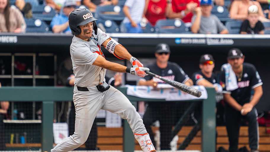 Late rally lifts #5 Oregon State baseball past Cal State Fullerton in ...