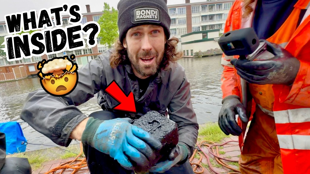 Money box found magnet fishing in the Hague canals!