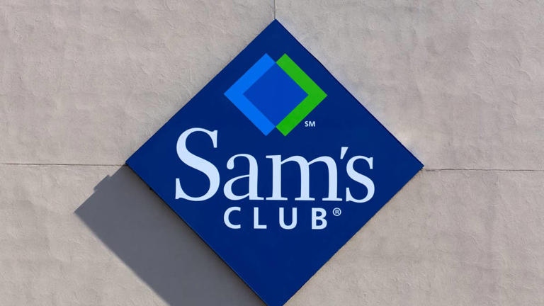 Sam's Club shoppers say this $13 pet food dispenser is the 'best bulk ...