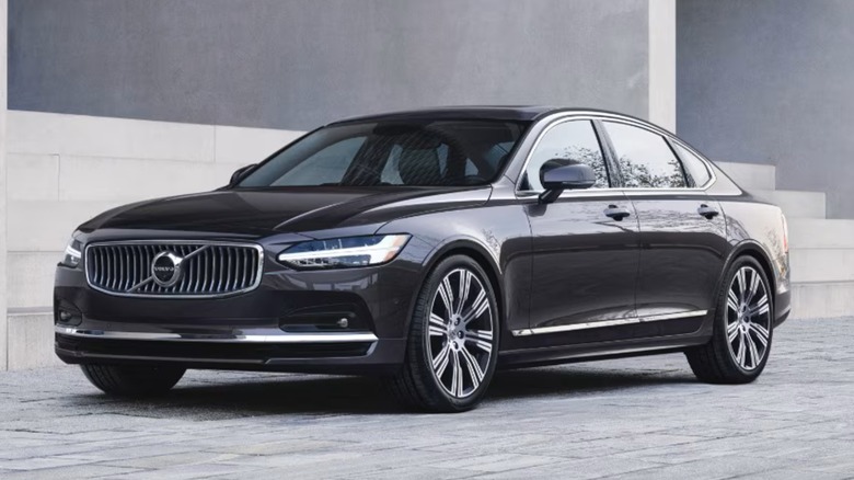 10 luxury cars that are cheap to maintain