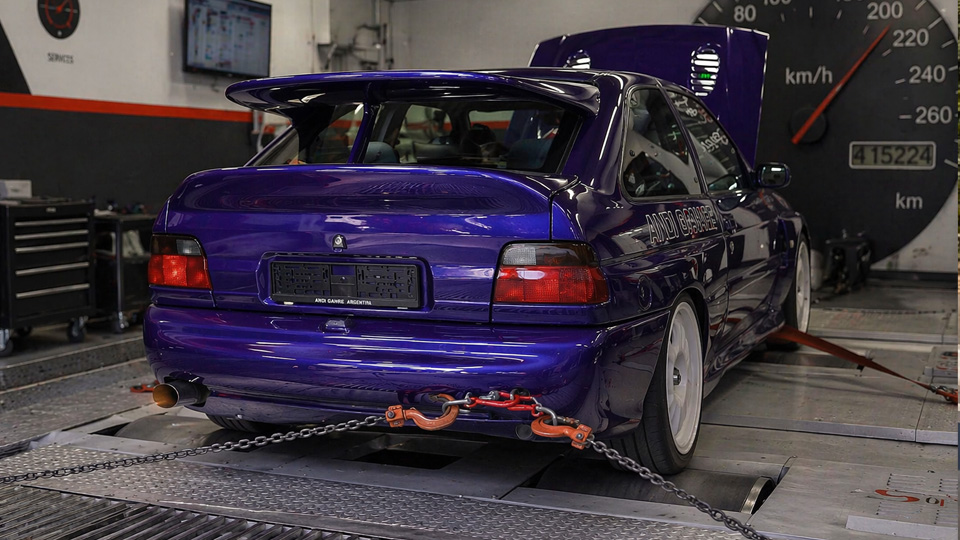 Ford Escort RS Cosworth turbo geluid anti-lag dyno runs