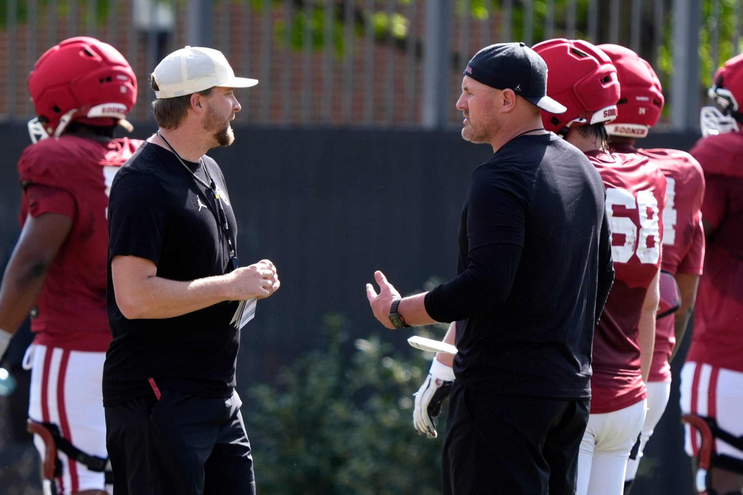 Oklahoma Sooners OC Ben Arbuckle keeps it real regarding a player who ...