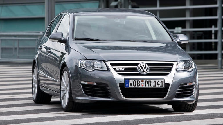 Wat kost een Volkswagen Passat R36 na 18 jaar eigenlijk? Dit zijn de ...