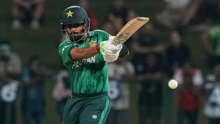 Babar Azam upskilling in T20s? Pakistan batter plays only 1 dot ball in ...
