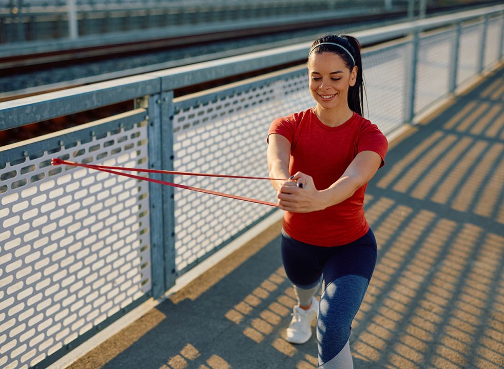 I'm a trainer and here are 5 standing exercises to address midsection ...