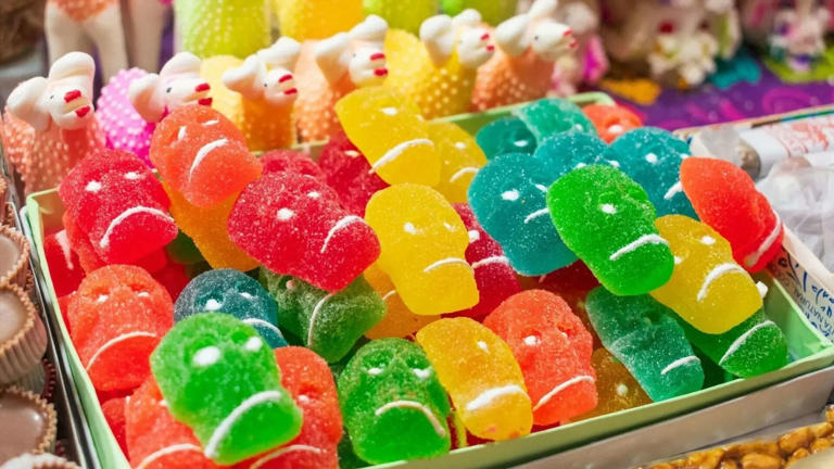 What actually happens in your body 30 minutes after eating sugar
