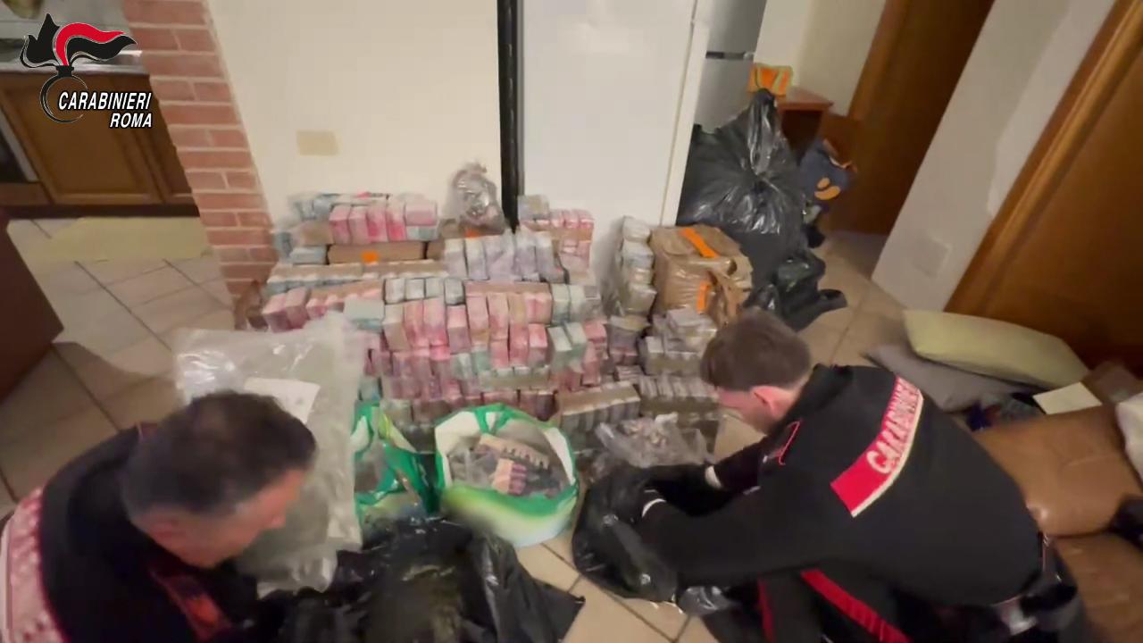 Roma, il maxi sequestro di droga del valore di due milioni e mezzo