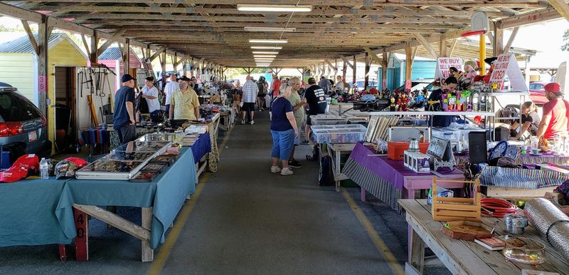 This 35-acre Florida flea market has been a treasure hunter’s paradise ...