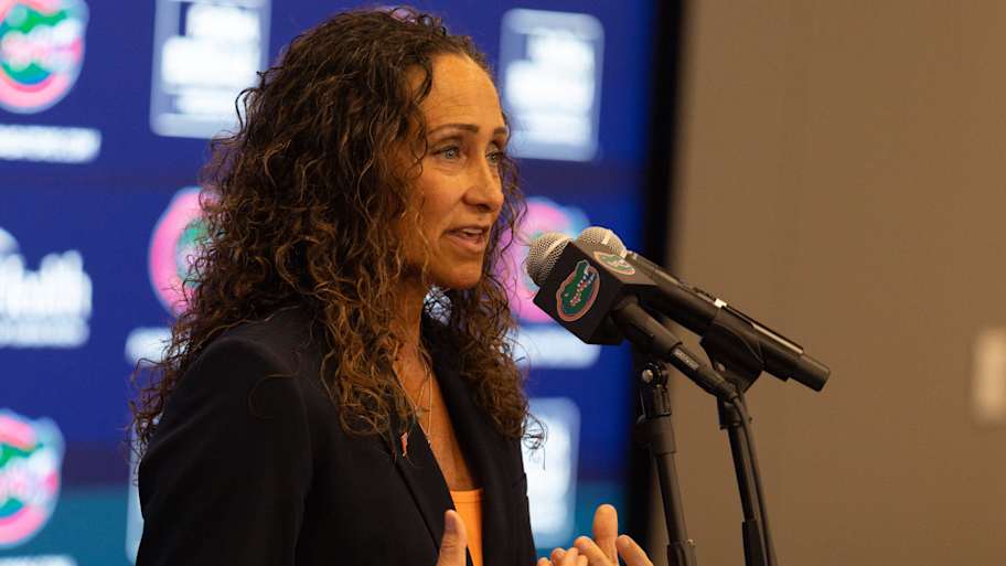 An updated look at Gators women's basketball roster after recent portal ...