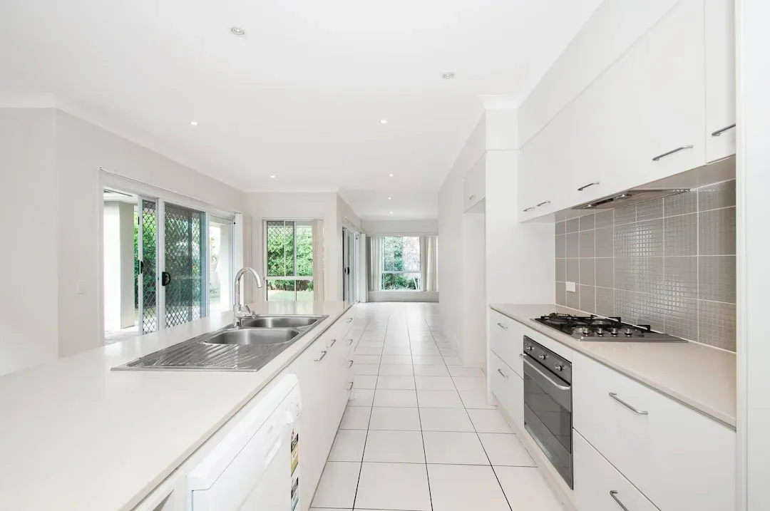 8 kitchen design trends experts are reconsidering