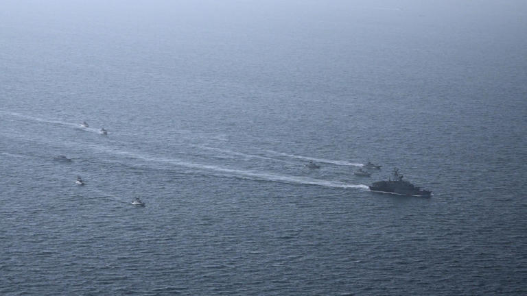«Εγκλημα πολέμου ο ναυτικός αποκλεισμός των ΗΠΑ», επιμένει η Τεχεράνη