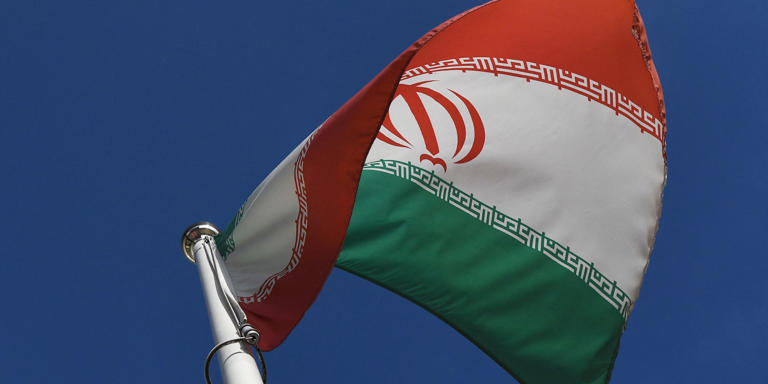 L'Iran a tiré des « missiles d'avertissement » contre deux navires ...