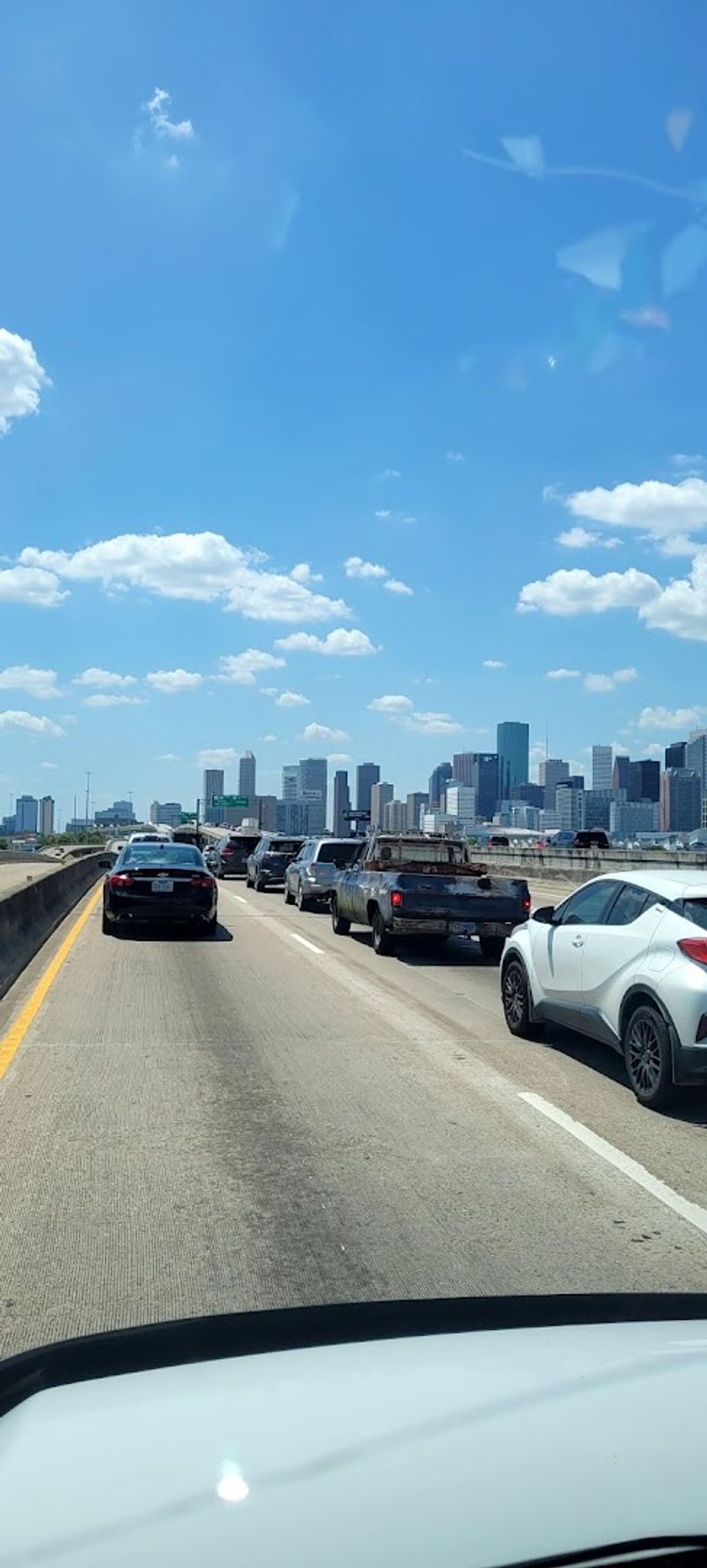 10 terrifying roads in America drivers say to avoid