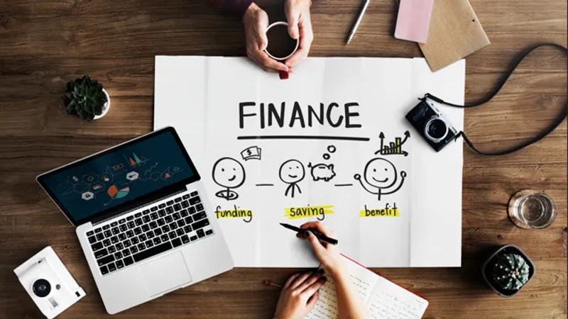 Earning more but saving less: tackling lifestyle creep in South Africa