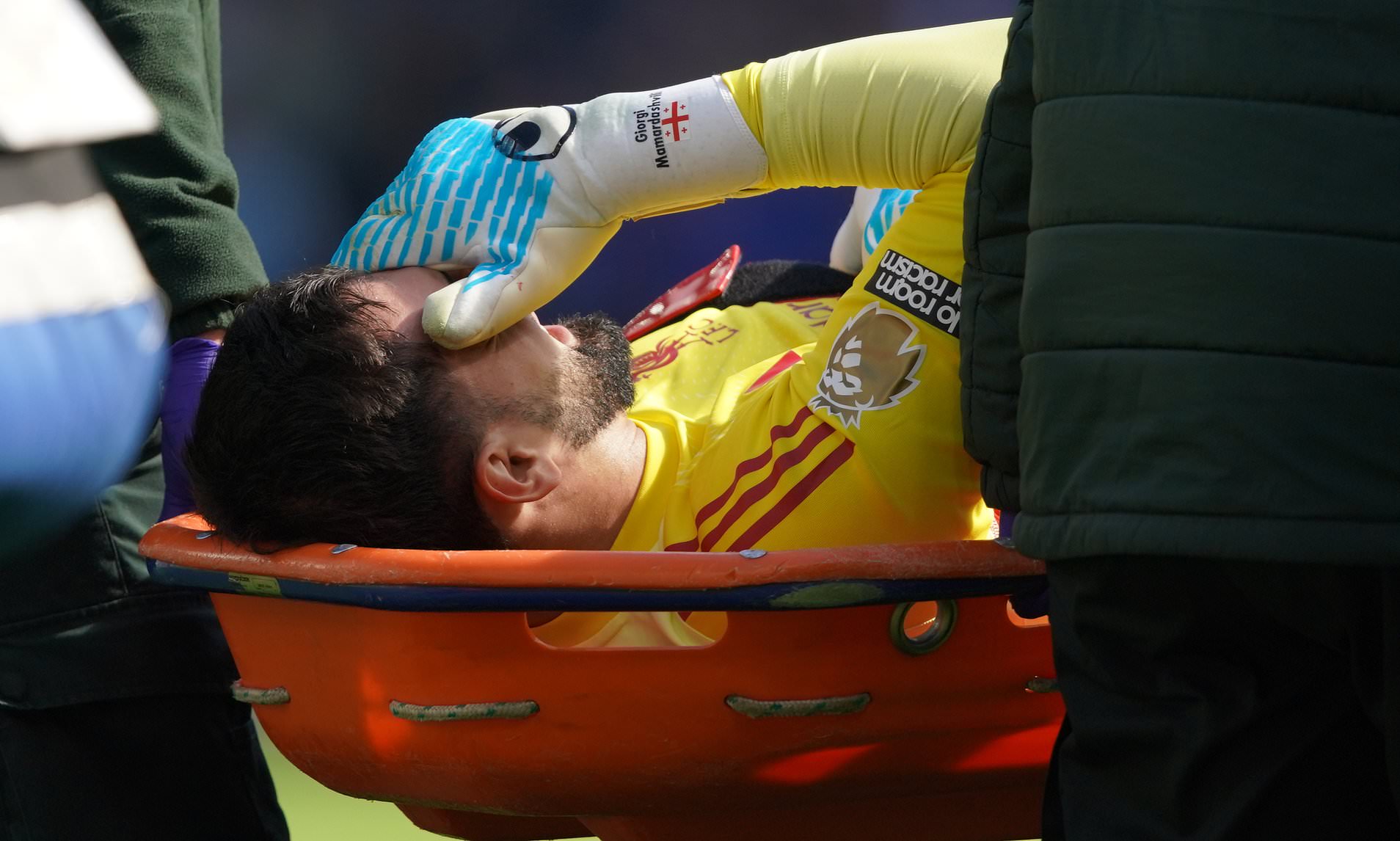 Liverpool's stand-in goalkeeper Giorgi Mamardashvili taken to hospital ...