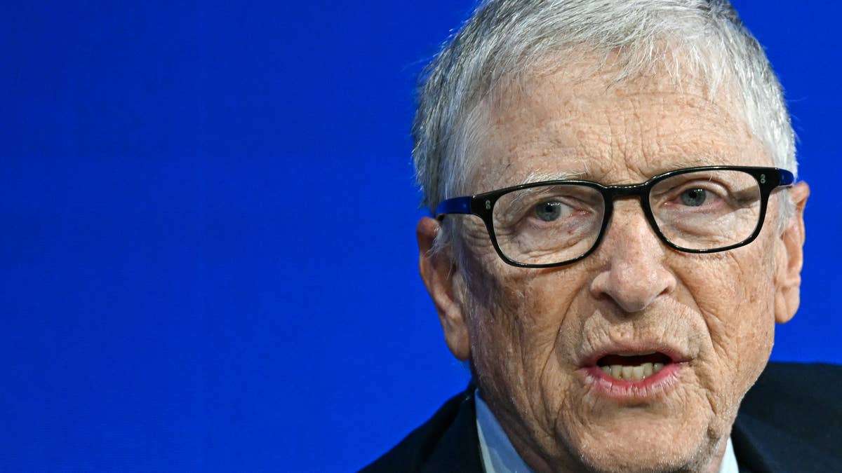 Bill Gates and his girlfriend make rare red carpet appearance together