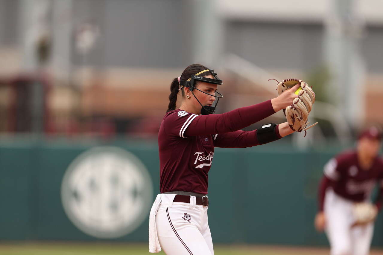 Texas A&M vs South Carolina softball: Live updates as Aggies look to ...