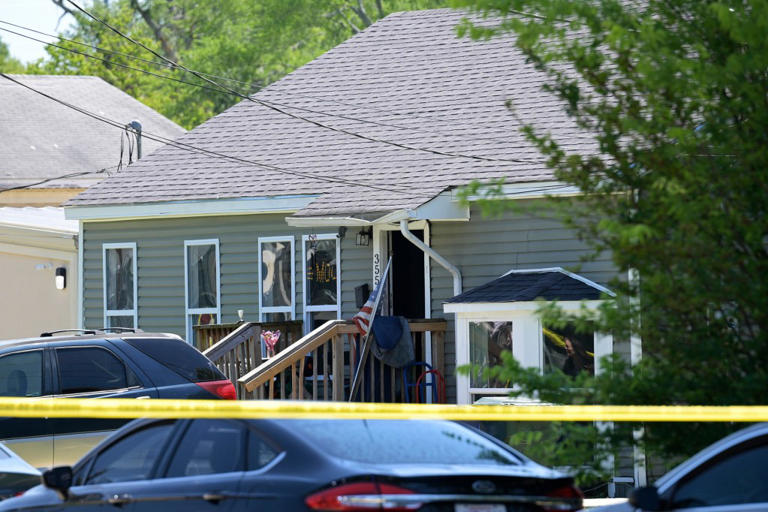 Gunman kills 8 kids — including 7 of his own — in mass shooting in ...
