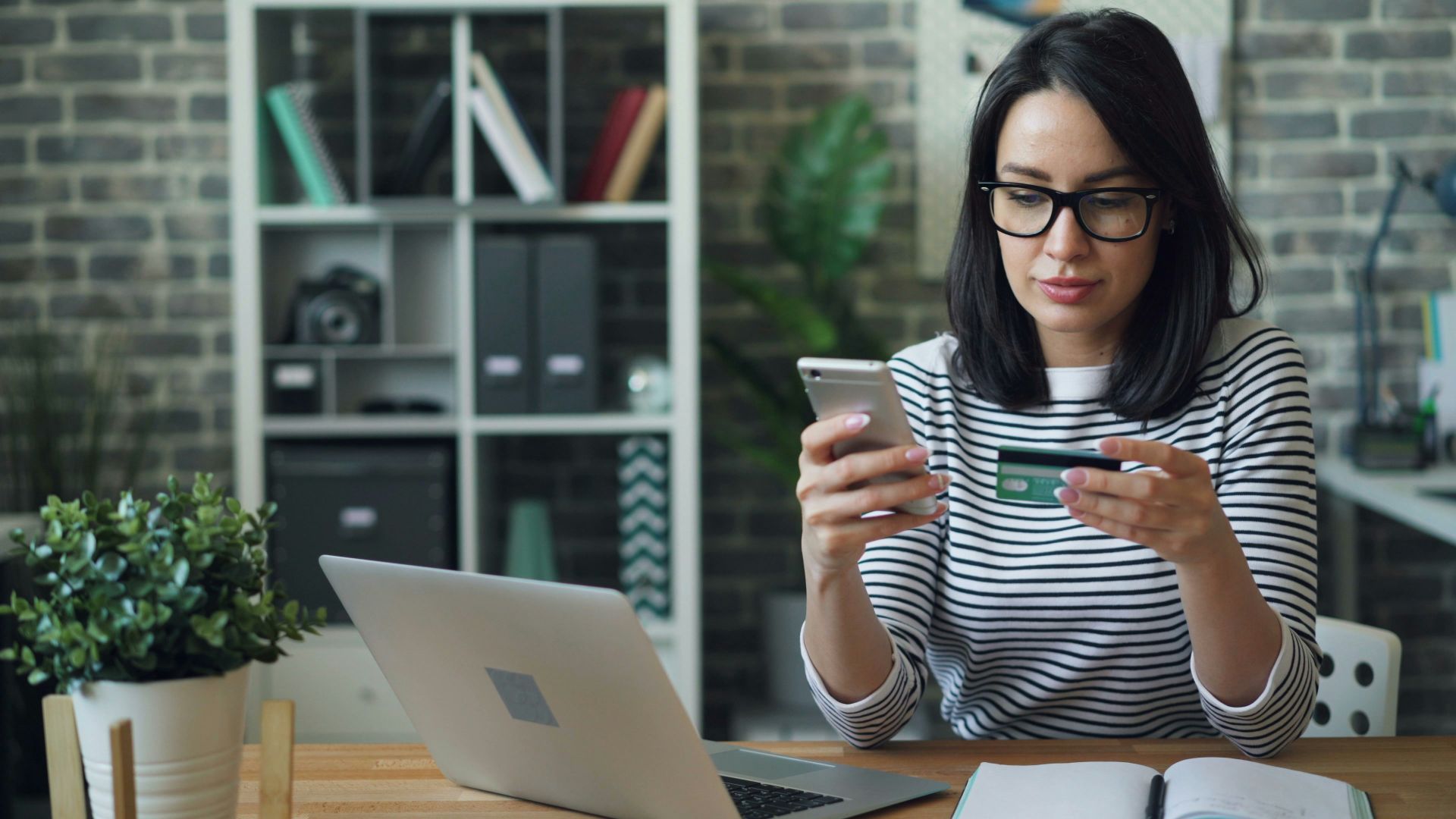 10 astuces d’achat en ligne qui font grimper les prix et 10 qui les ...