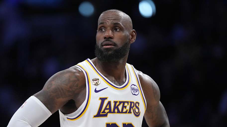 LeBron James' perfect dad moment with Zhuri captured after Lakers win