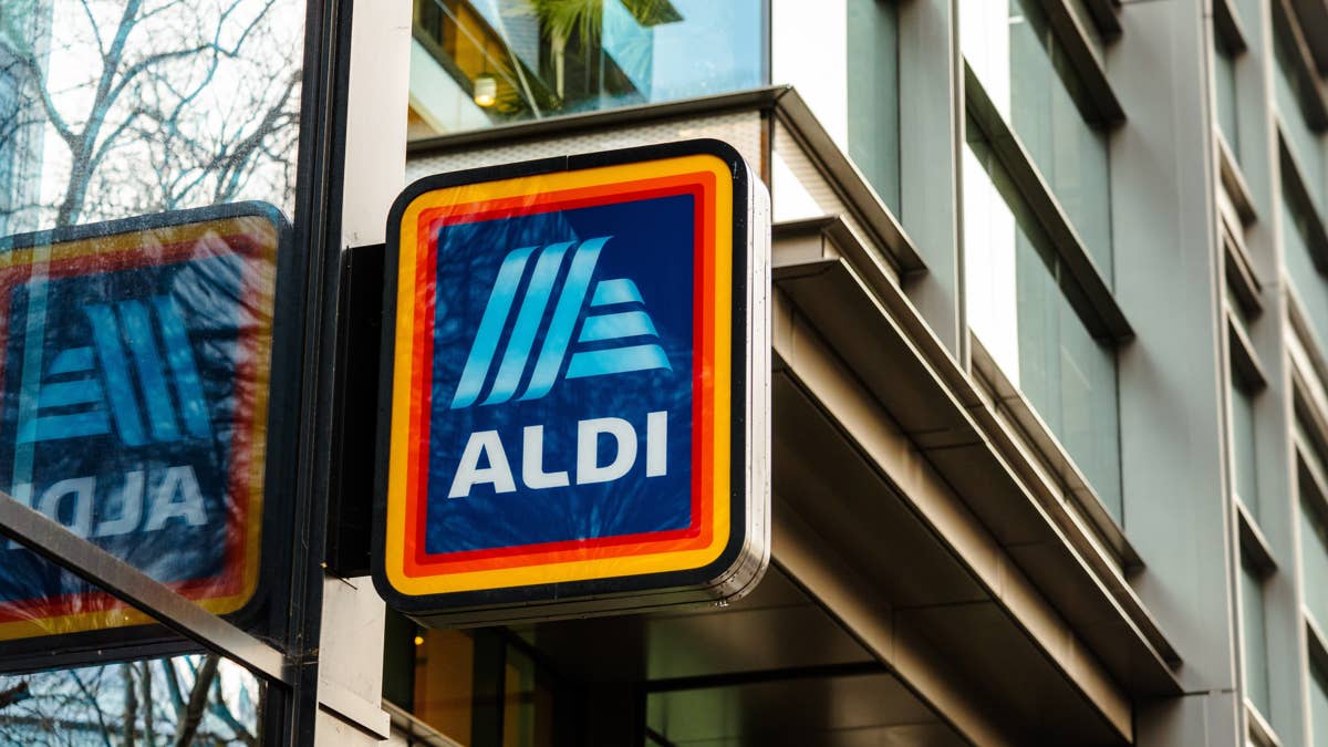 Aldi's $5 garden gloves: Essential tools for effortless yard work this ...