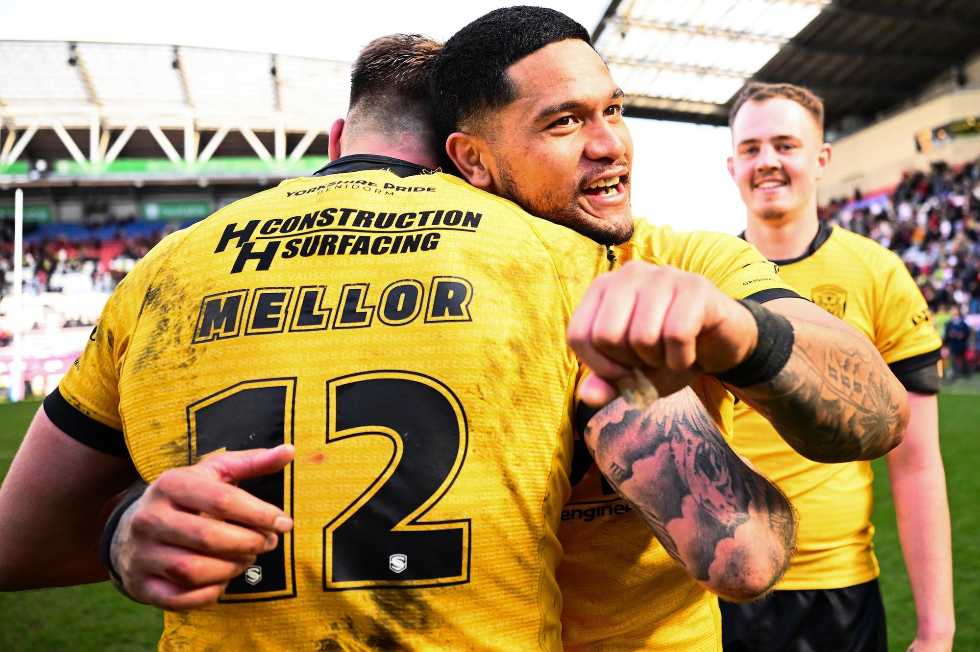 Castleford Tigers turn table upside down to leave Wigan Warriors stunned