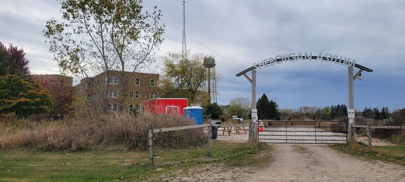 This former Wisconsin asylum now offers ghost tours for brave visitors