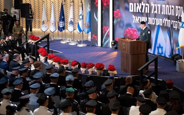 Mount Herzl ceremony opens Memorial Day events as flags placed on ...