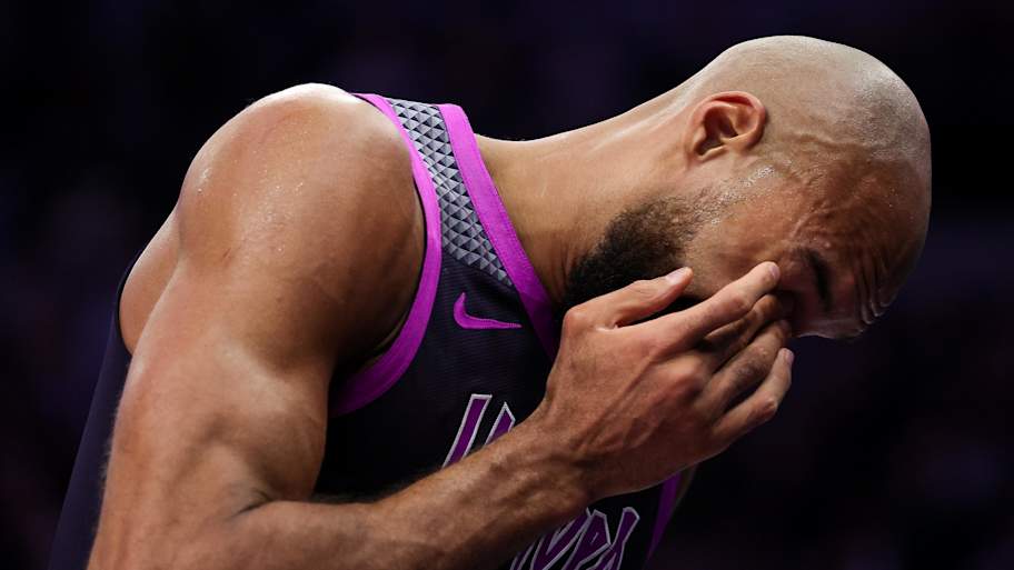 Timberwolves fans can't believe the media's latest slight against Rudy ...