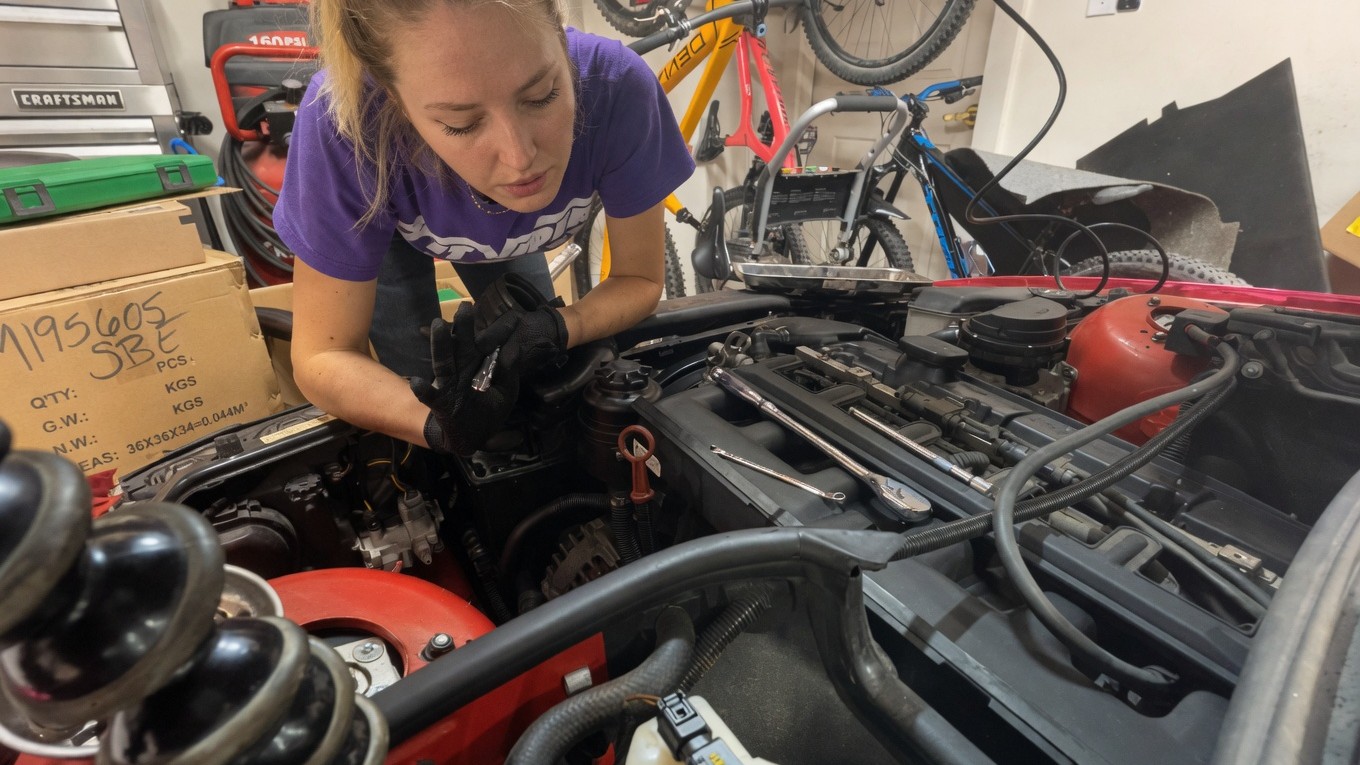 Finding the cause of a BMW warning light
