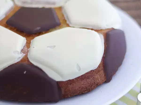 Soccer ball cake - video recipe!