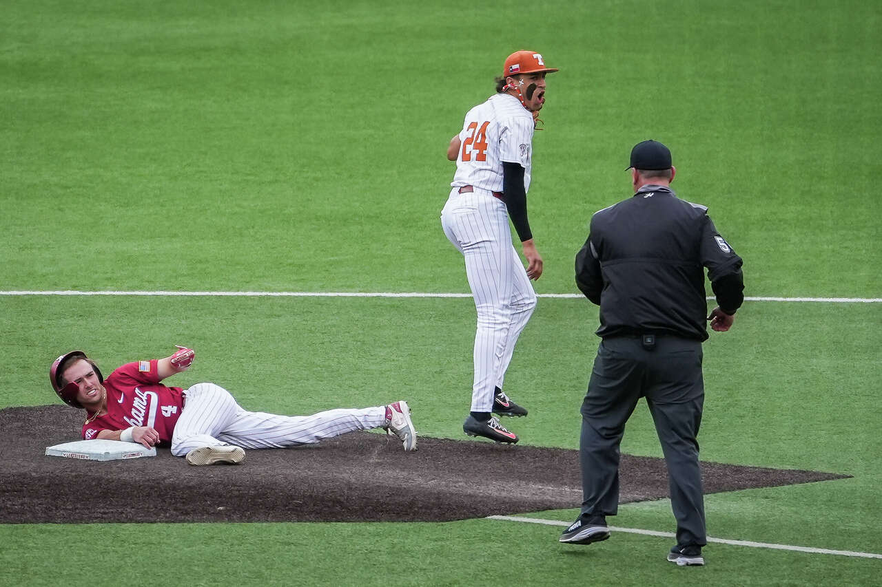 Texas vs Alabama baseball: Live updates, lineups, how to watch CWS ...