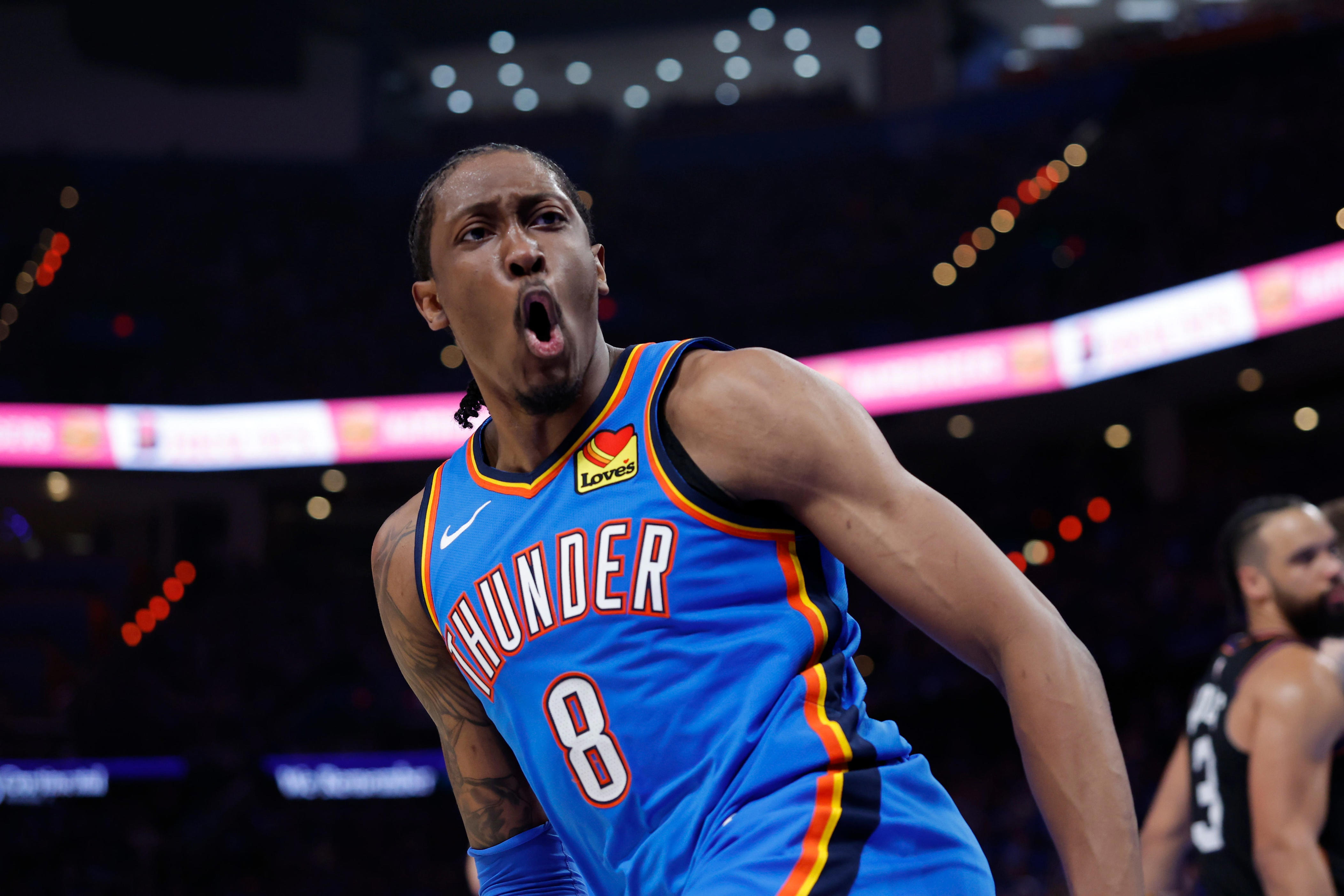 Photos: Best images from Thunder's 119-84 Game 1 win over Suns