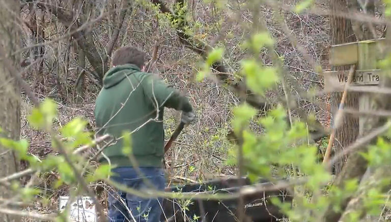 Fenner Nature Center hosts Earth Day cleanup event