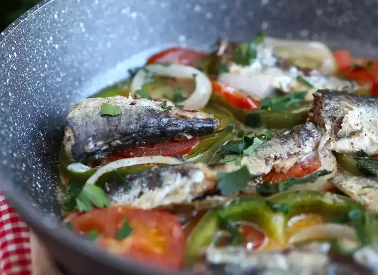 Sardine stew, an easy, sunny and economical recipe
