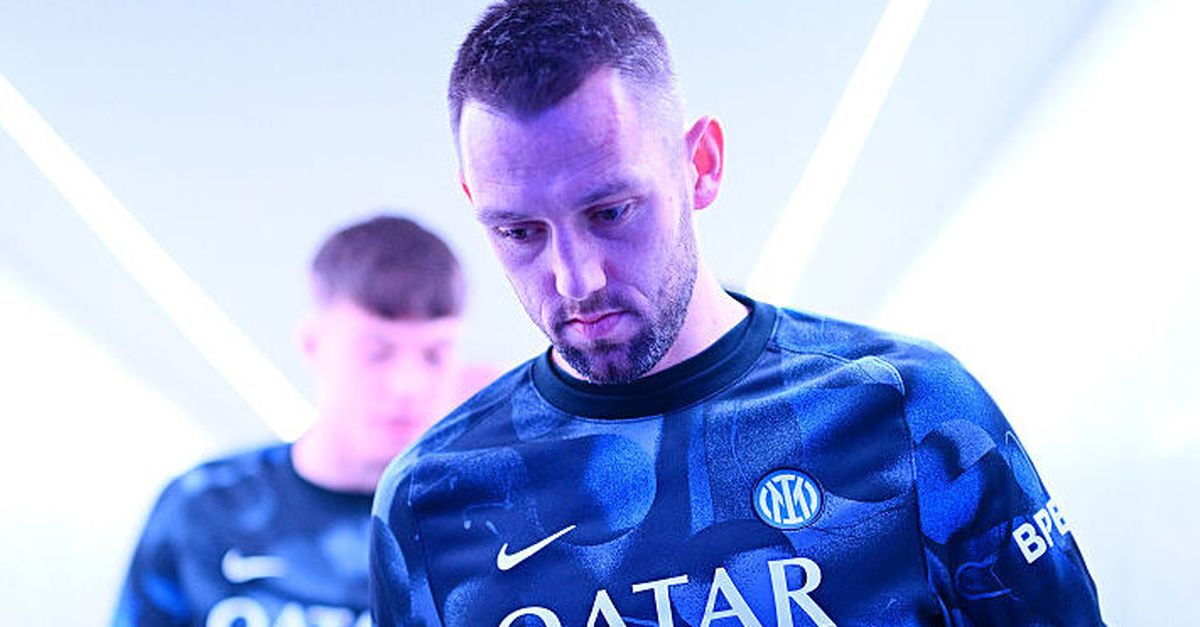 Inter, De Vrij potrebbe rinnovare: cosa sta cambiando ora per il suo futuro