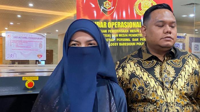 Peluang rujuk tertutup, Wardatina Mawa dan Insanul Fahmi sama-sama ...