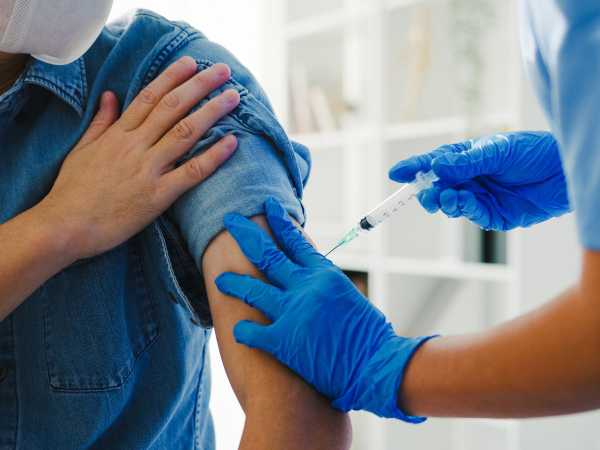 Gripe, Covid-19, pneumococo, VSR: como saber quais vacinas ...