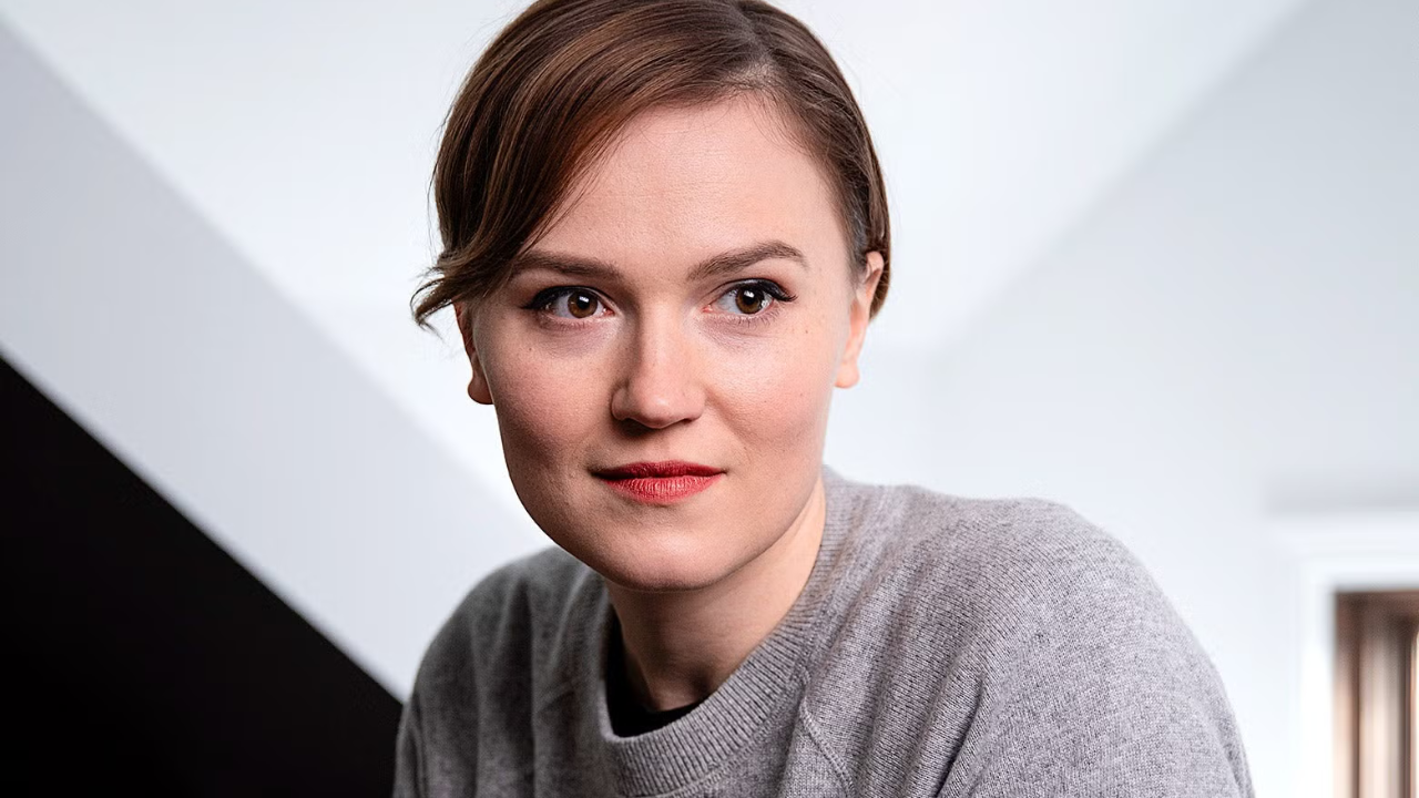 'Divergent' author Veronica Roth is back with two new books set in an ...