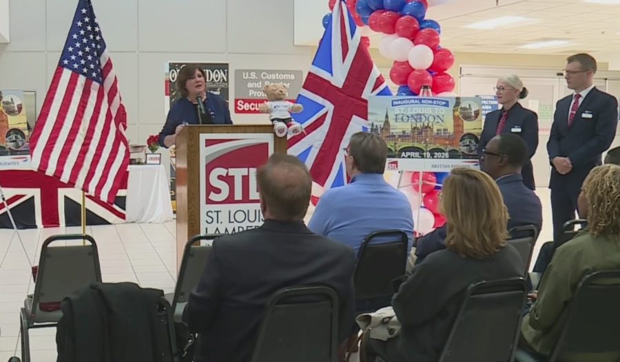 St. Louis celebrates new flights to London