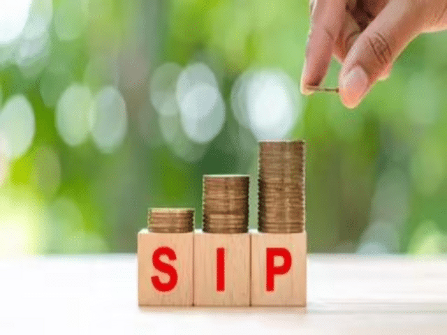 SIP calculator: Even a ₹2,000 SIP can make you a lakhpati—how many ...