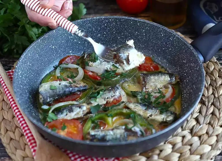 Sardine stew, an easy, sunny and economical recipe